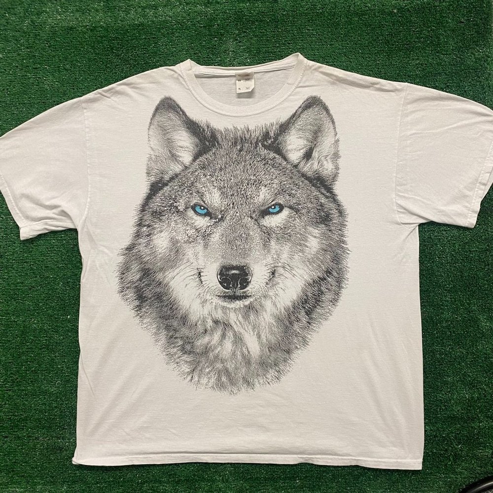 Vintage Y2k Wolf Nature Art Essential Western T-Shirt - Gem
